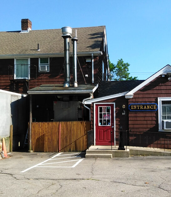 unassuming restaurant middletown ri ftr