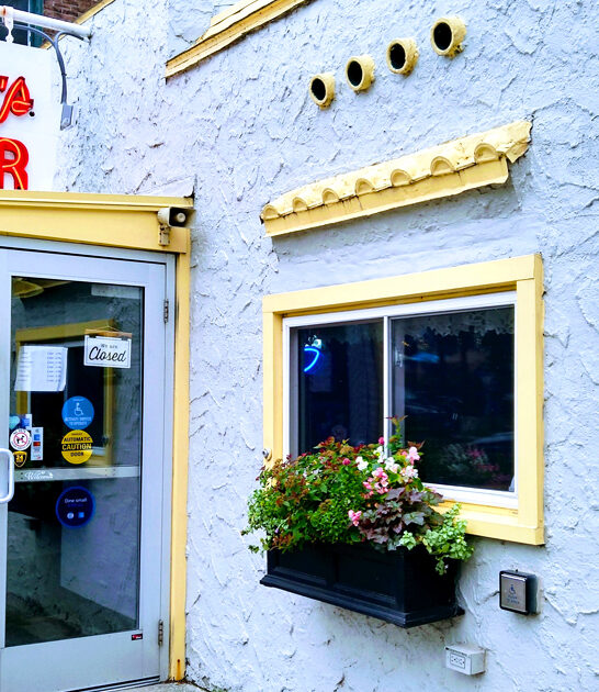 unassuming restaurant omelet vermont ftr