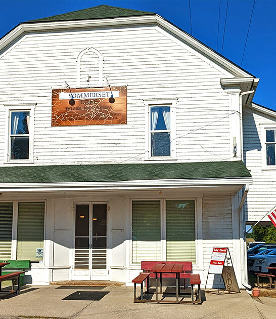 unassuming restaurant pies topeka ks ftr