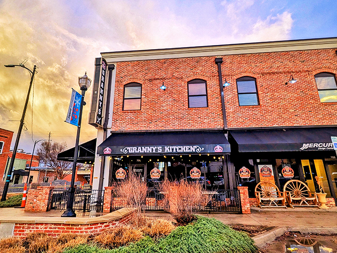 Granny's Kitchen stands proudly in downtown Stillwater, its brick facade and welcoming awning like a beacon for breakfast pilgrims seeking morning salvation.