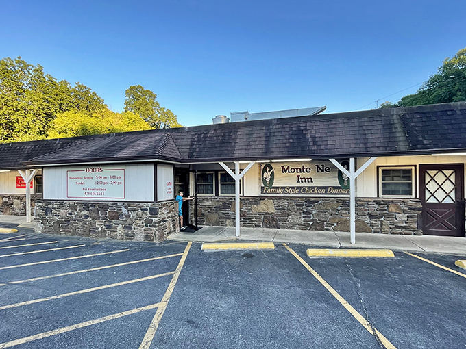 The unassuming stone facade of Monte Ne Inn promises what Vegas showgirls can't deliver &ndash; honest-to-goodness family-style chicken that's worth the drive.