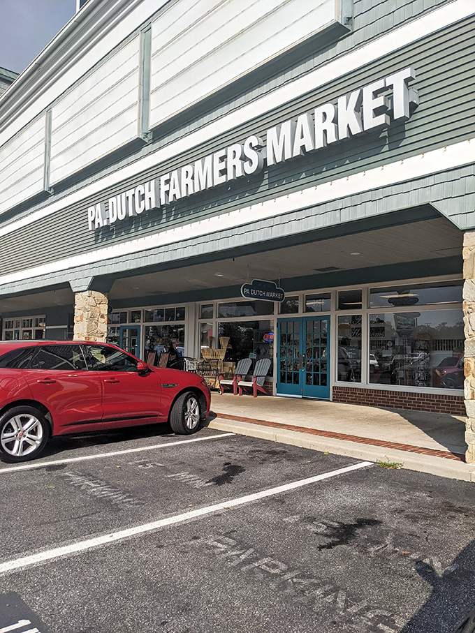 The iconic red and white lighthouse tower stands like a culinary beacon, guiding hungry souls to this slice of Pennsylvania Dutch paradise in Annapolis.
