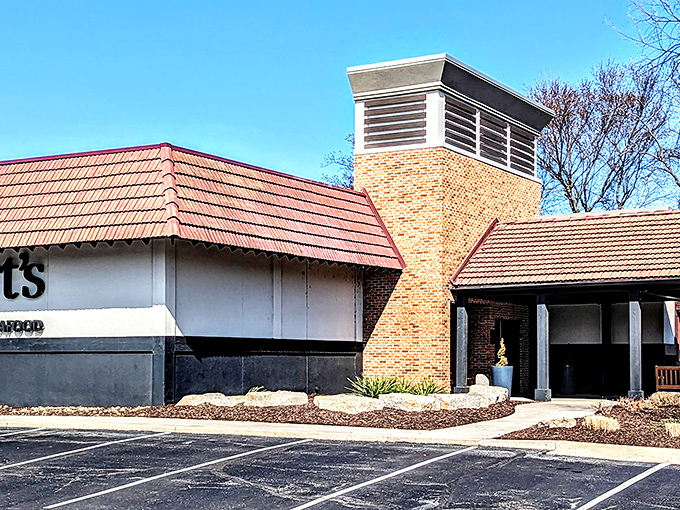 The unassuming brick exterior of J. Gilbert's plays it cool, like a poker champion hiding a royal flush. Kansas knows its steakhouses.