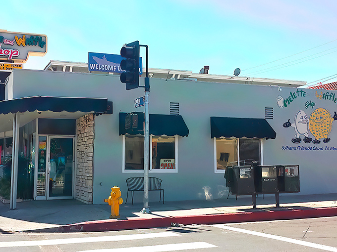 The unassuming mint-green exterior houses breakfast dreams that would make IHOP executives weep with envy. Where friends come to meet, indeed!