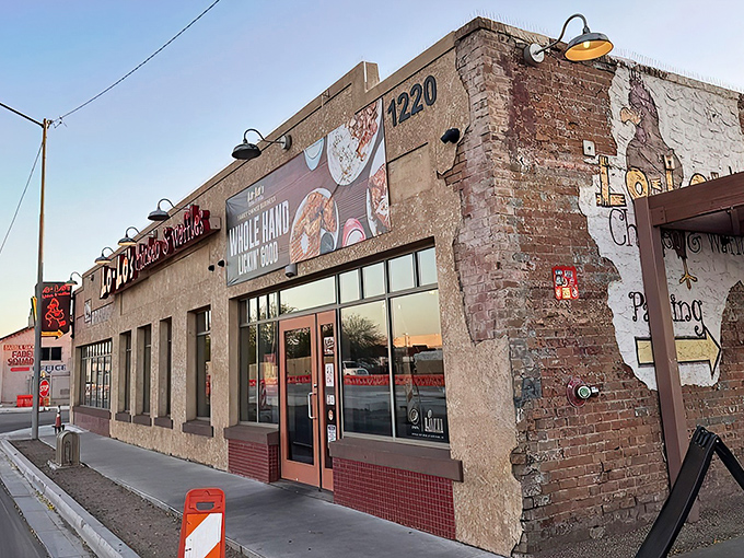 Lo-Lo's exterior stands like a soul food beacon in the desert, promising culinary salvation to hungry Phoenix residents seeking comfort.
