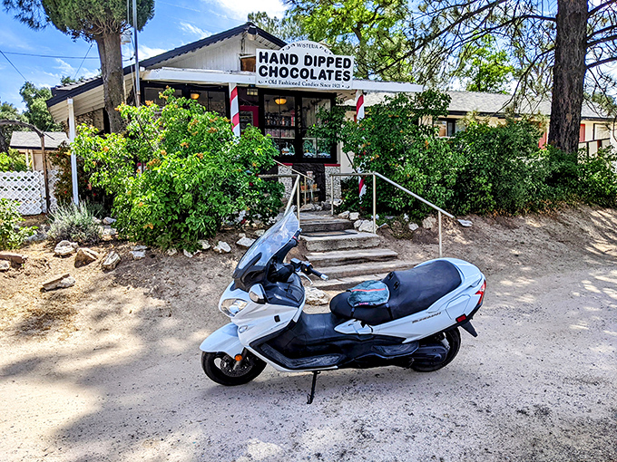 The storybook cottage of your sugar-coated dreams beckons with that iconic red door. Wisteria's exterior has been tempting sweet-toothed travelers since the Roaring Twenties.