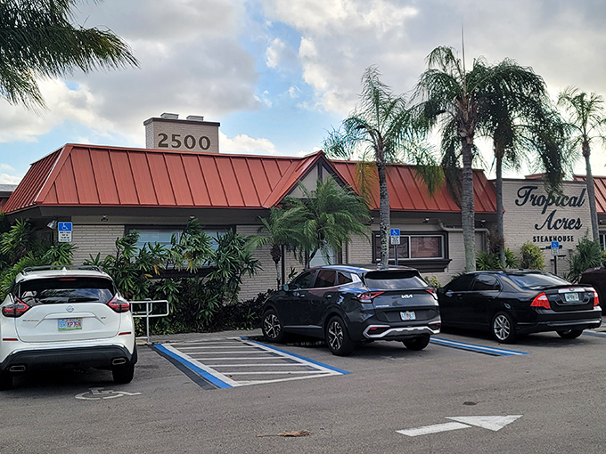 The iconic red roof and palm trees of Tropical Acres have welcomed hungry Floridians since 1949. Old-school charm never goes out of style.