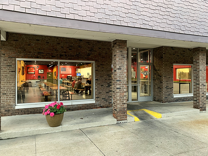 The unassuming exterior of Bombers BBQ proves once again that culinary treasures often hide in the most modest packages.