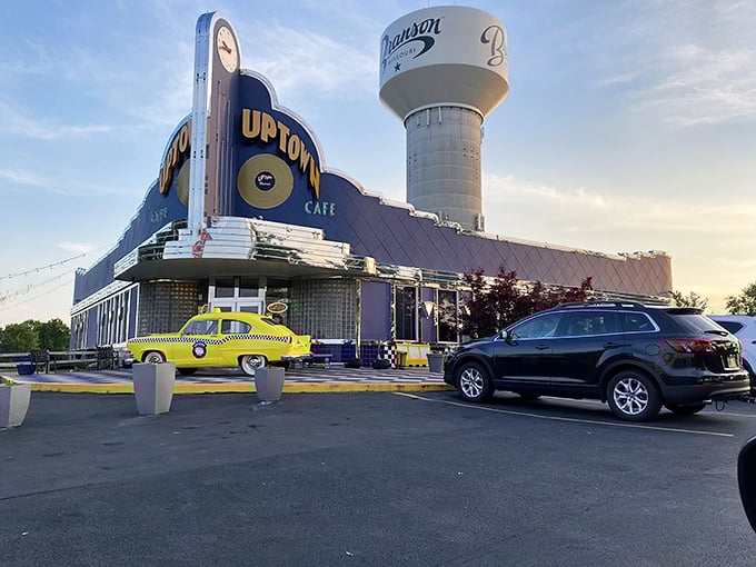 The neon-drenched Art Deco fa&ccedil;ade of Jackie B. Goode's glows like a beacon for hungry time travelers, complete with that perfect vintage yellow cab parked outside.
