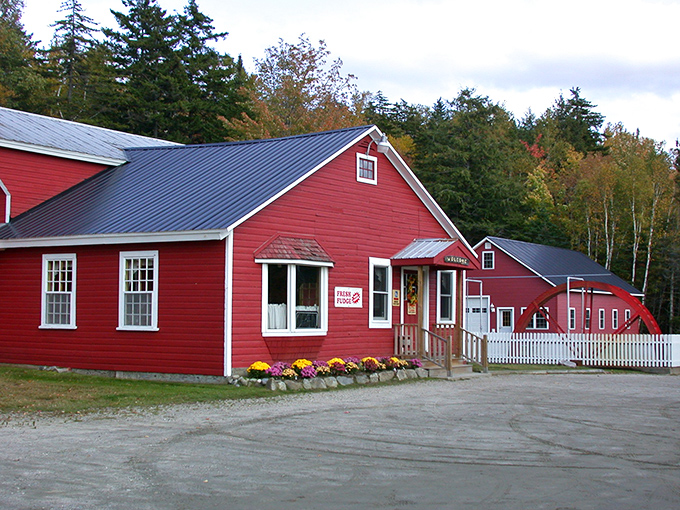 The red clapboard exterior of Waterwheel stands out like a cheerful cardinal against New Hampshire's landscape. Picnic tables promise al fresco dining when Mother Nature cooperates.
