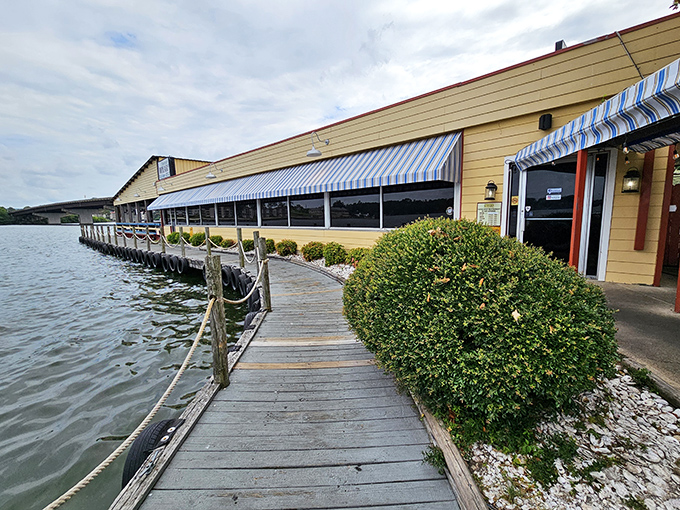 Like a mirage on Lake Hamilton, Fisherman's Wharf beckons with the promise of seafood treasures in the most unexpected of places.