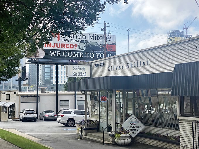 The unassuming exterior of Silver Skillet stands like a time portal to breakfast paradise, beckoning hungry Atlantans with its vintage charm.
