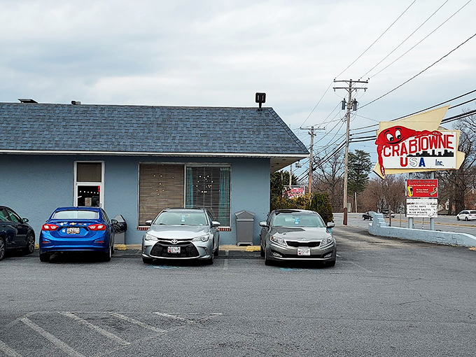 That iconic retro sign says it all: at Crabtowne USA, you're entering a delightful time warp where seafood and nostalgia reign supreme.
