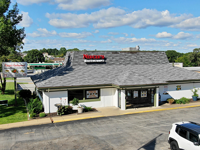 The unassuming exterior of Niecie's belies the culinary treasures within&mdash;proof that in Missouri, the most remarkable flavors often hide in plain sight. 