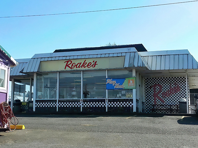 The unassuming exterior of Roake's stands like a time capsule on Columbia Boulevard, promising simple pleasures that fancy restaurants often forget.