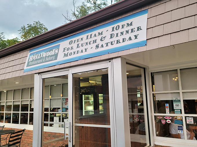 The unassuming exterior of Hollywood's Restaurant & Bakery in Roanoke &ndash; proof that culinary treasures often hide in plain sight. 