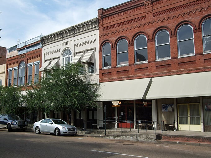 Natchez's historic downtown looks like a film set where the director forgot to yell "cut," and the charm just keeps rolling through the centuries.