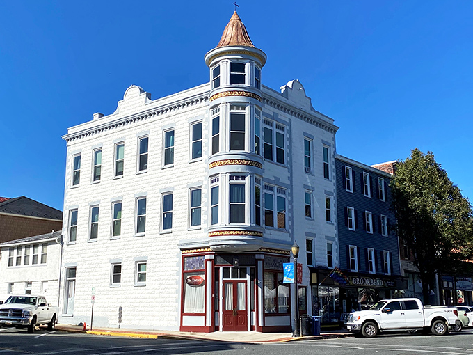 Washington Street welcomes visitors with its classic brick facades and outdoor dining spots. Small-town charm with big-city culinary aspirations.