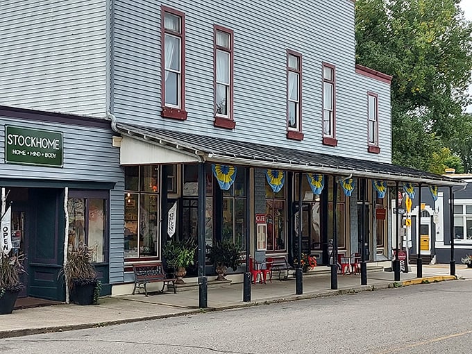 This isn't just a storefront&mdash;it's a siren call to pie lovers everywhere. The classic white clapboard with cheery yellow bunting practically whispers, "Come inside, calories don't count in Stockholm." 