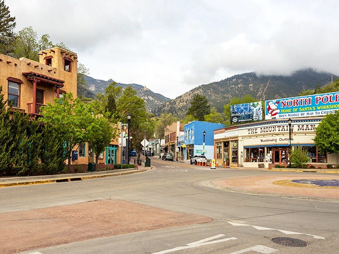 Manitou Springs' historic downtown looks like a movie set where the mountains decided to photobomb every postcard-perfect shot.