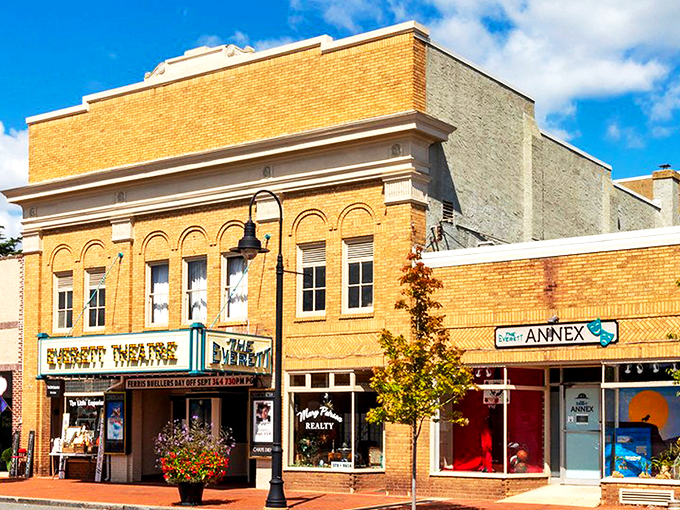 Downtown Middletown's Main Street offers that perfect small-town charm where historic buildings house modern businesses. Like finding an unexpected $20 in your winter coat pocket.