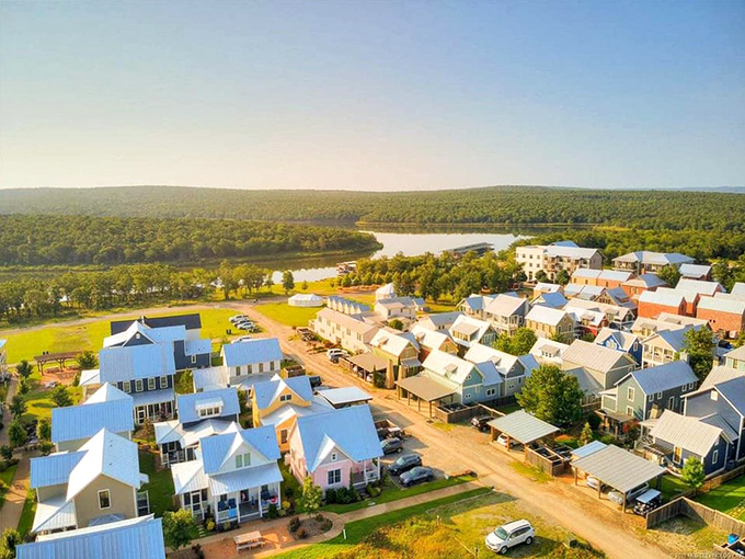 From above, Carlton Landing resembles a dream community where Norman Rockwell might vacation &ndash; pristine homes dotting the shoreline of Lake Eufaula's endless blue expanse. 