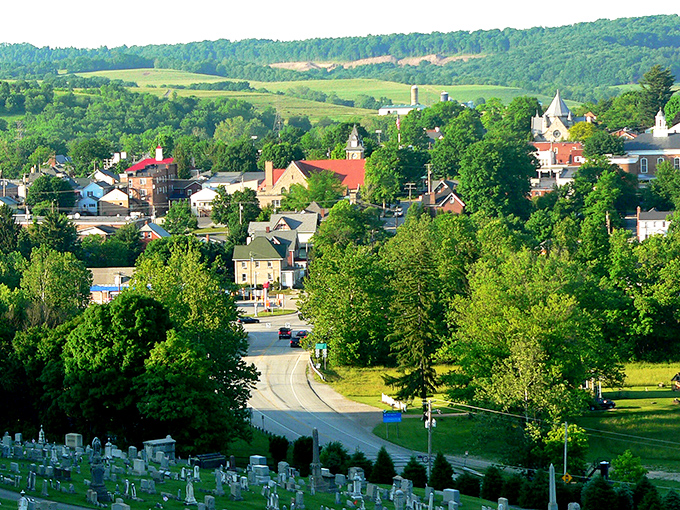 Ligonier's historic downtown welcomes visitors with its classic brick facades and charming storefronts&mdash;small-town America that somehow escaped the curse of franchise blandness.