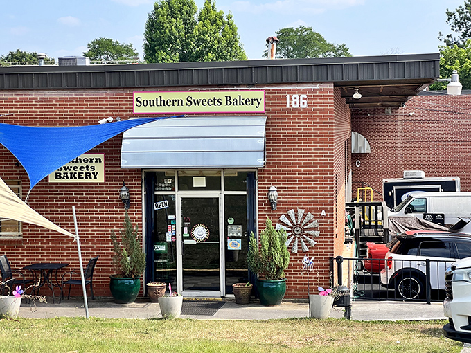 The unassuming brick exterior of Southern Sweets Bakery proves once again that the best treasures in life don't need flashy neon signs to announce their greatness.