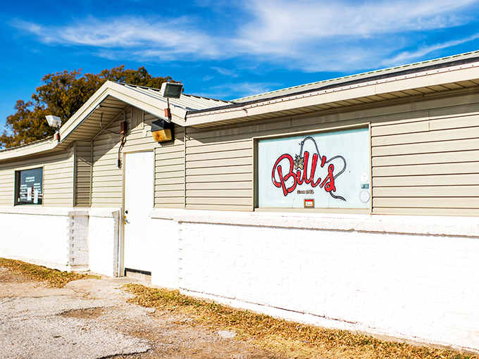 The unassuming exterior of Bill's Fish House proves once again that culinary treasures often hide in plain sight. Oklahoma's seafood sanctuary awaits.