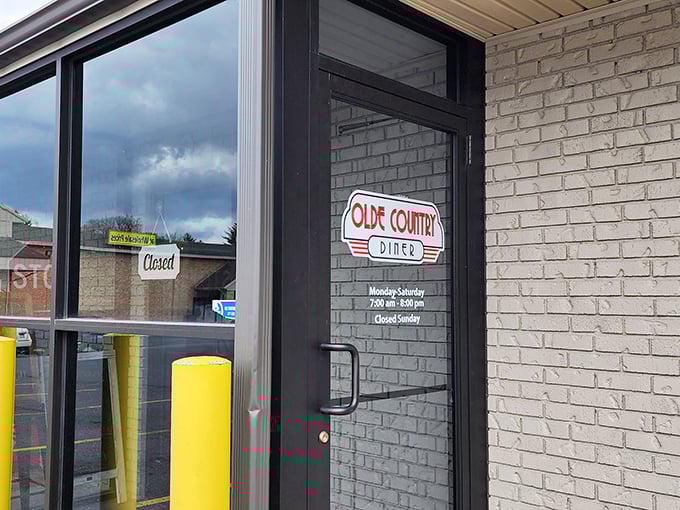 The unassuming brick exterior of Olde Country Diner hides culinary treasures within—proof that you should never judge a restaurant by its facade.