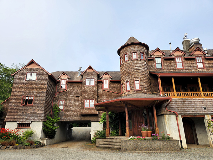 A private balcony perched among autumn foliage offers the perfect spot for an evening glass of Oregon Pinot. Castle living meets forest bathing. 