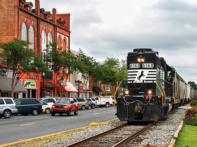 Where small-town charm meets railroad history. Commerce's main street invites you to slow down and savor a pace of life that feels refreshingly nostalgic.