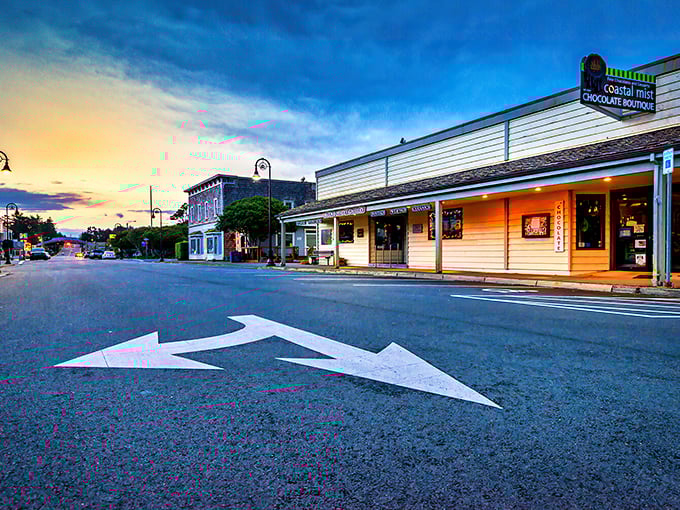 Bandon's waterfront boardwalk offers the perfect spot to contemplate life's big questions&mdash;like why seagulls always eye your food with such judgment.