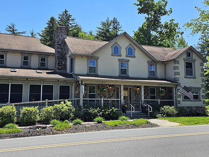 The unassuming exterior of Frogtown Chophouse proves once again that the best culinary treasures often hide in plain sight, beckoning hungry travelers with rustic Pennsylvania charm.