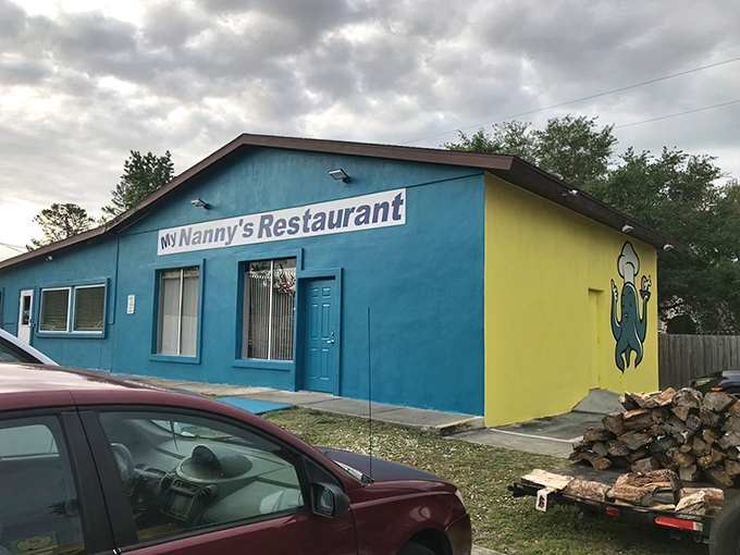The unwritten rule of great food joints: the more modest the exterior, the more magnificent the meal inside. This unassuming treasure in Spring Hill proves the theory.