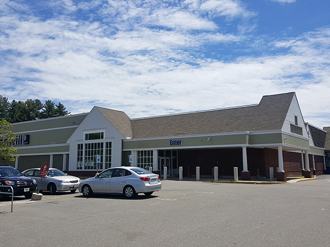 The unassuming exterior hides a treasure trove within. Like a Vegas casino, this place is designed to make you lose track of time&mdash;and possibly your shopping restraint.