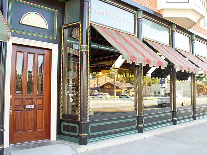 The historic brick fa&ccedil;ade of Sugar Creek Country Store beckons like an old friend, promising delicious treasures behind that charming wooden door.