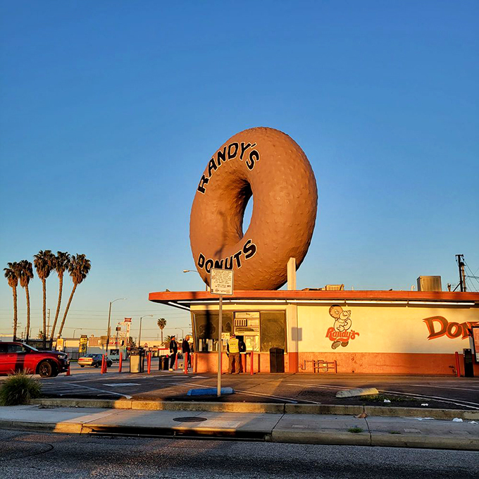 The architectural equivalent of a sugar rush &ndash; Randy's iconic giant donut has been stopping traffic and starting cravings since the 1950s.