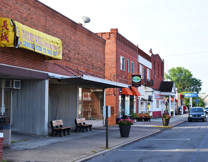 Historic cedar-shingled homes line Millsboro's quiet streets, where time seems to move at its own gentle pace. Small-town America at its most authentic.