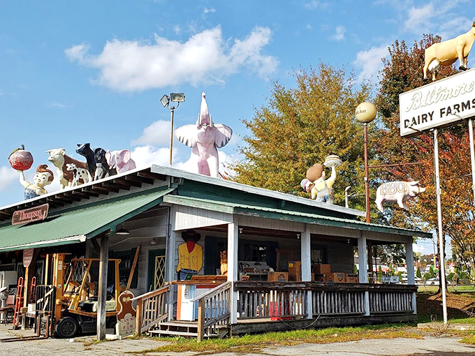 The roadside charm of Harry's comes complete with whimsical statues &ndash; including a chef pig holding a burger and that iconic ice cream cone beckoning hungry travelers. 