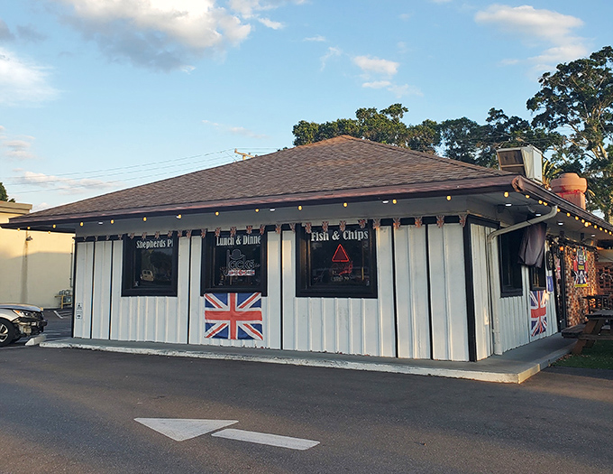 A slice of Britain in the Sunshine State! Jack's London Grill beckons with its Union Jack bunting and promise of fish and chips &ndash; no passport required.