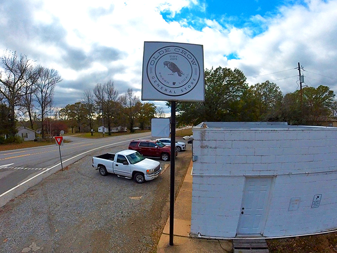 Don't let the humble exterior fool you. Behind this unassuming white fa&ccedil;ade lies sandwich artistry that would make Manhattan delis nervous.