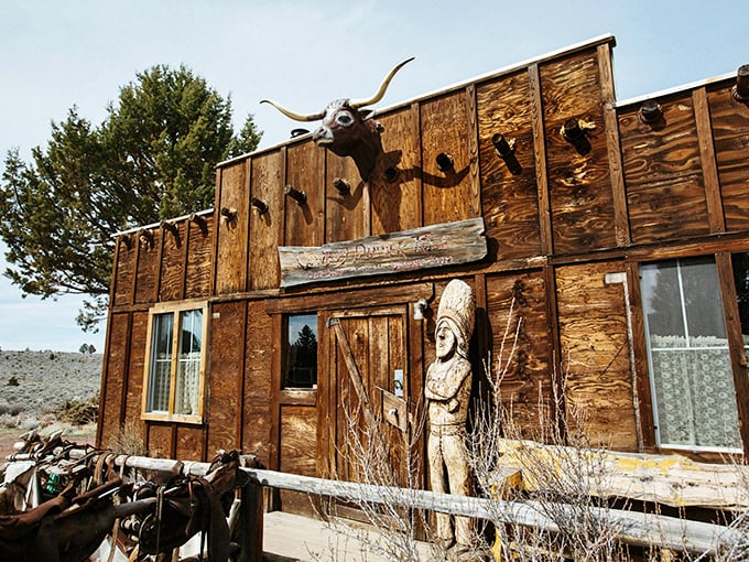 Like a movie set come to life, the Cowboy Dinner Tree stands proudly against the high desert sky, promising culinary adventures in an authentic Western backdrop.