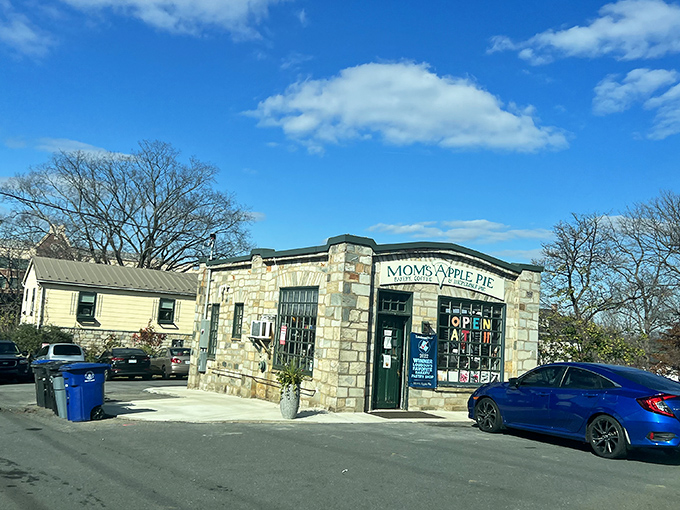 The stone fortress of flavor! Mom's Apple Pie Bakery in Leesburg stands like a delicious sentinel, promising sweet treasures within its charming walls.