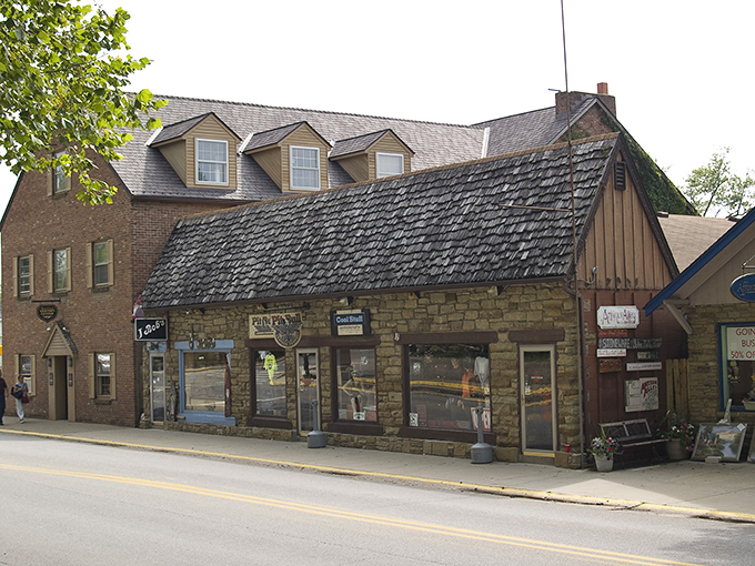 Downtown Nashville looks like a movie set where Americana comes to life. Colorful storefronts and historic buildings create a postcard-perfect scene that begs for exploration.