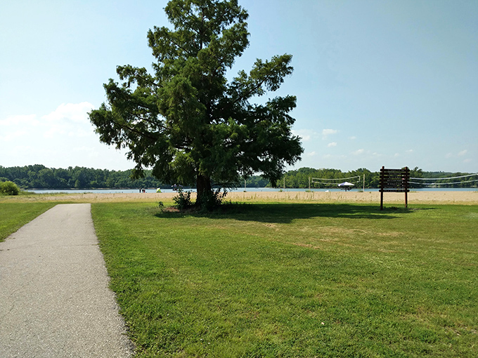 Where land meets water in perfect harmony. Tuttle Creek's shoreline offers that rare combination of tranquility and adventure waiting just steps apart.