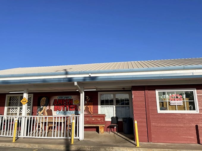 Where bikers and buggies collide! This Amish oasis in Muskogee is like a culinary time machine, serving up comfort food with a side of cultural fusion.