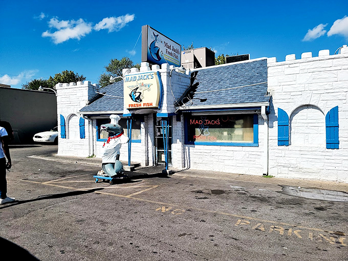 The white castle of seafood has arrived in Kansas! Mad Jack's distinctive blue-trimmed building stands like a fish out of water&mdash;in the most delicious way possible.