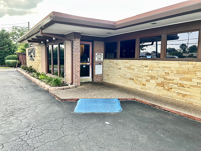 The unassuming exterior of Barbecue Inn hides culinary treasures within&mdash;like finding a Picasso at a yard sale.