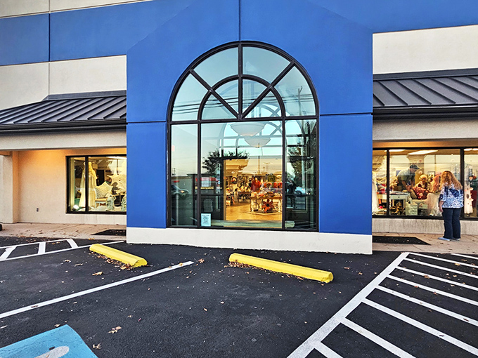 The distinctive purple and beige exterior welcomes treasure hunters with its arched window&mdash;like a portal to another shopping dimension. 
